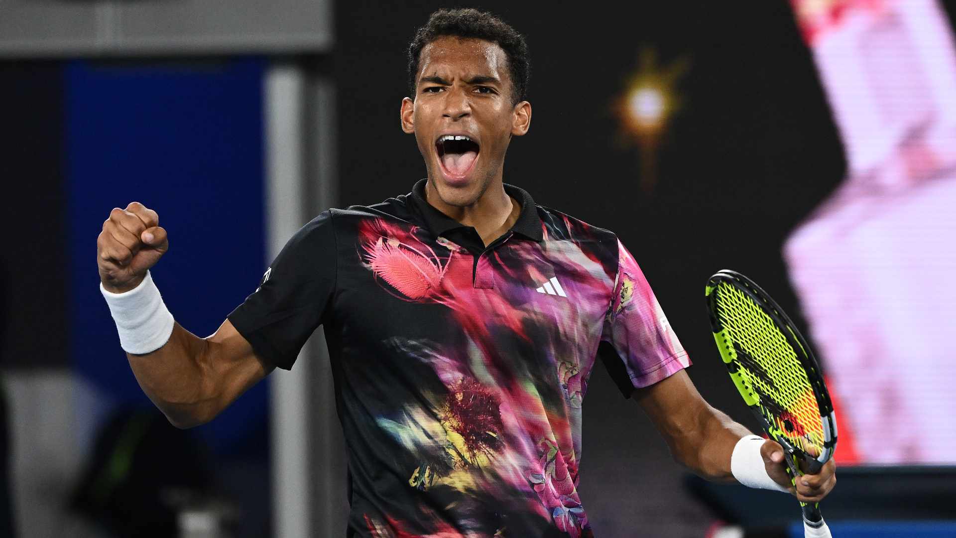 ¡Superviviente! Felix Remonta Un 0-2 En Sets Ante Molcan En Australia ...