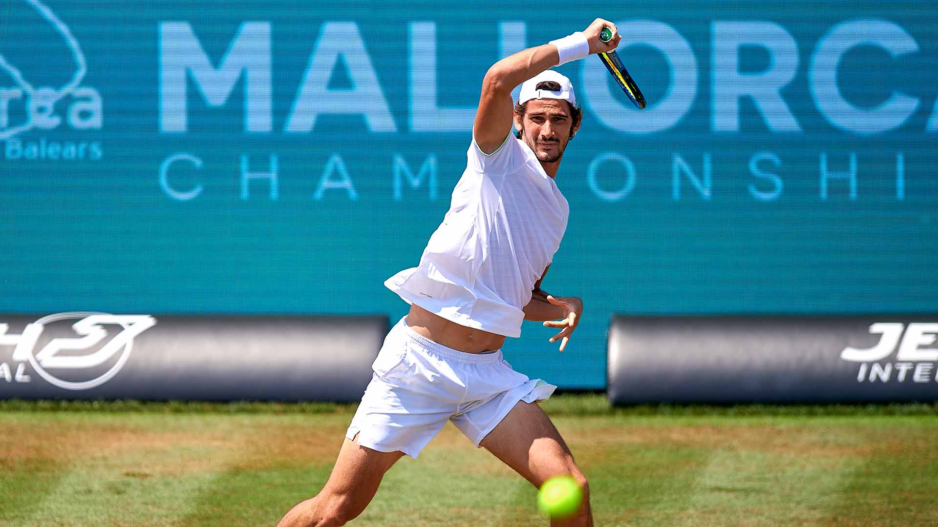 Harris Beats Zapata Miralles In Mallorca | ATP Tour | Tennis