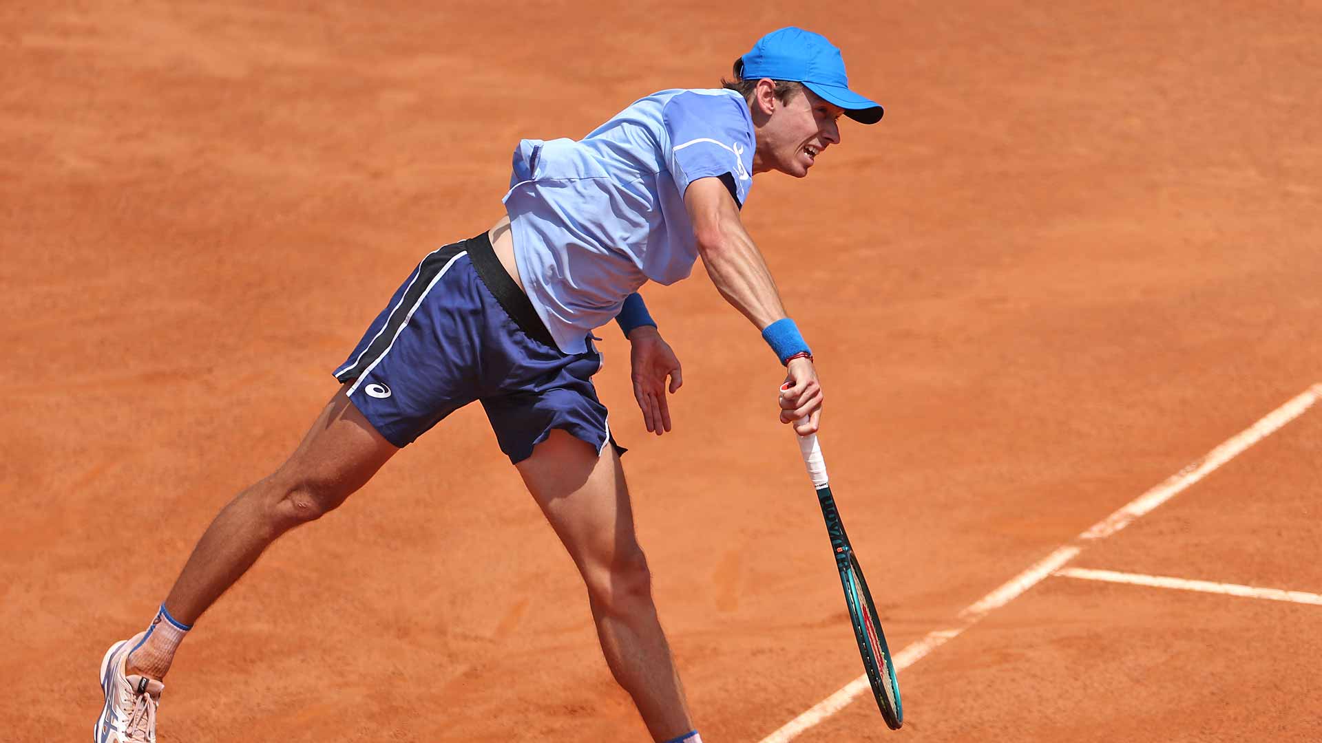 Alex de Minaur beats Felix Auger-Aliassime in Rome | ATP Tour | Tennis