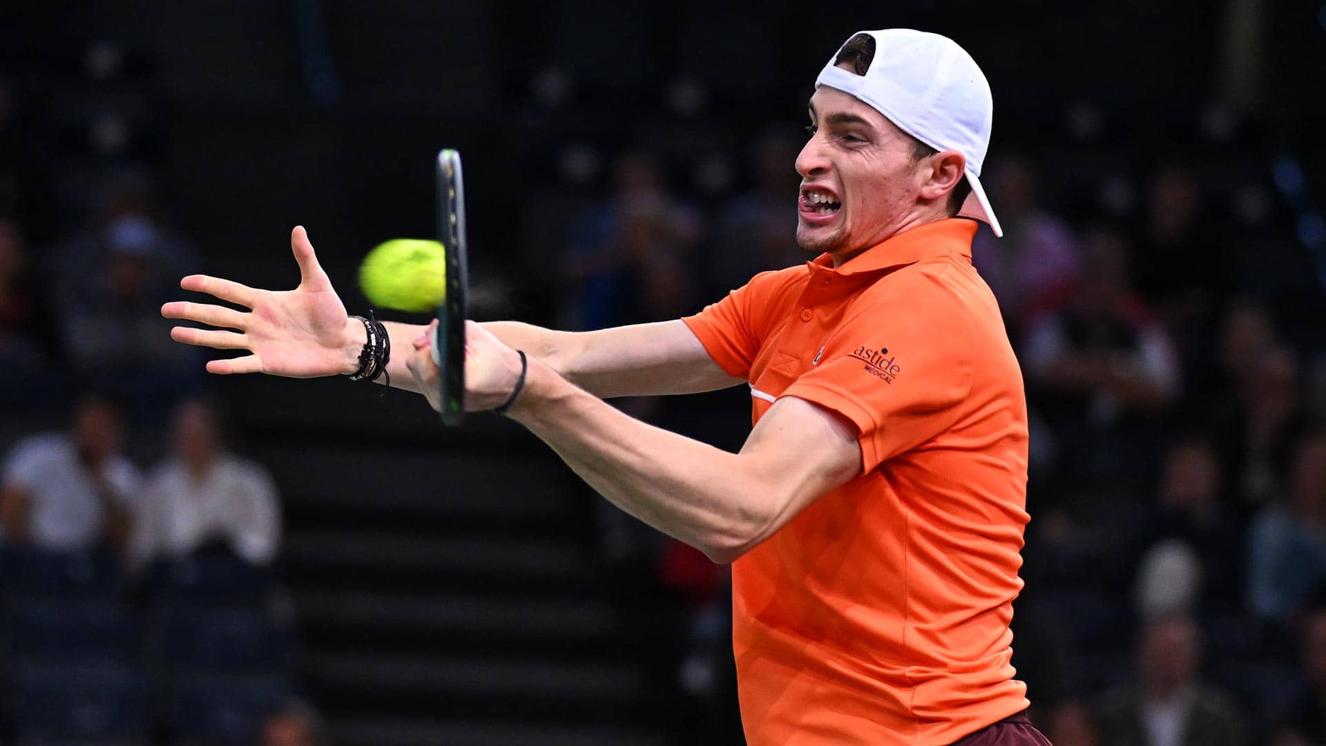 Ugo Humbert advances in Paris | ATP Tour | Tennis