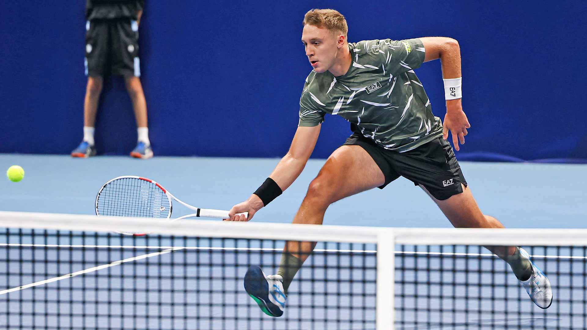 Hamad Medjedovic defeats Francisco Cerundolo in Belgrade | ATP Tour ...