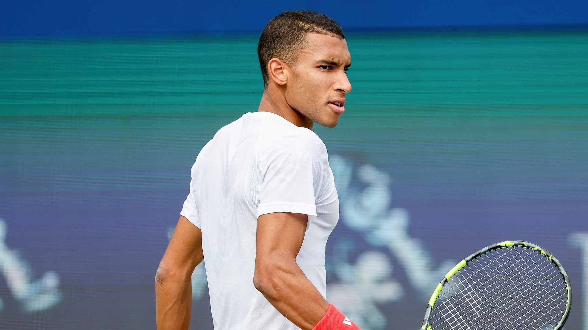 ¡Abonado al triunfo! Felix escala hasta las semifinales en Dubái | ATP Tour | Tennis