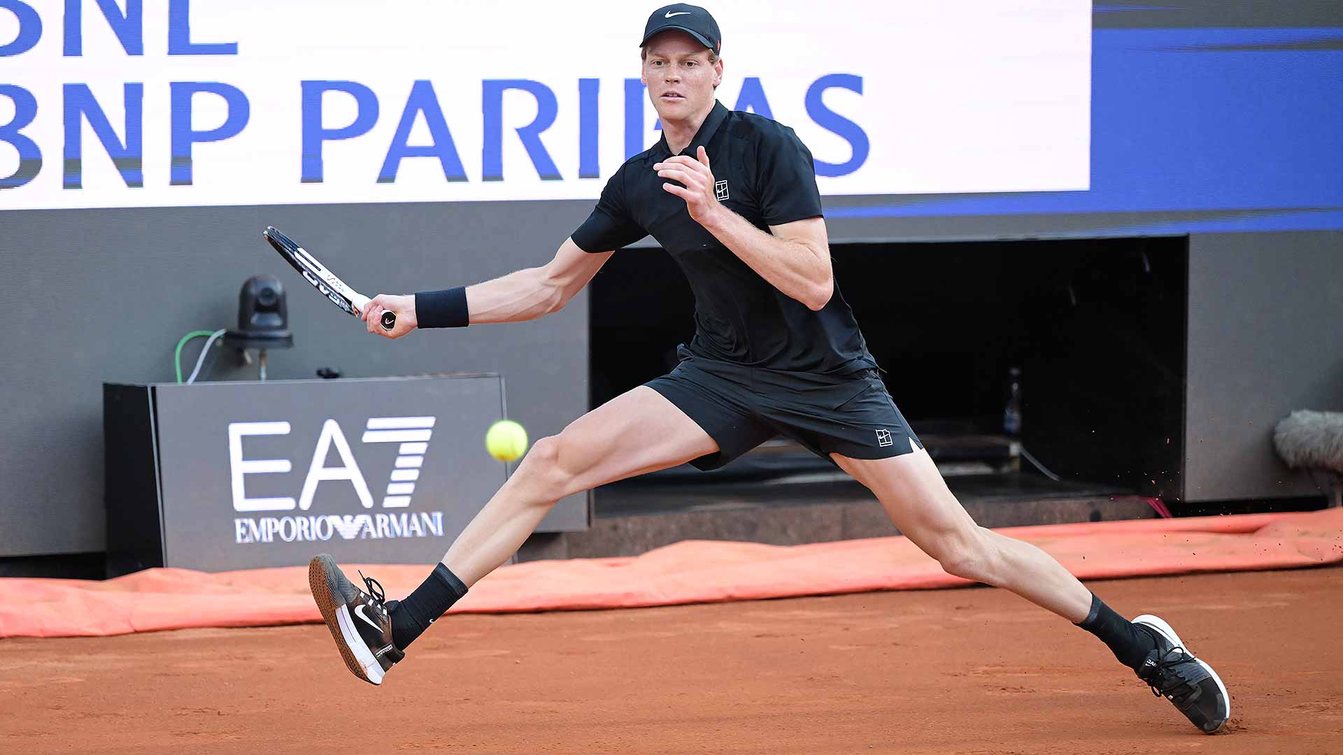 Jannik Sinner returns with rock-solid display in Rome | ATP Tour | Tennis